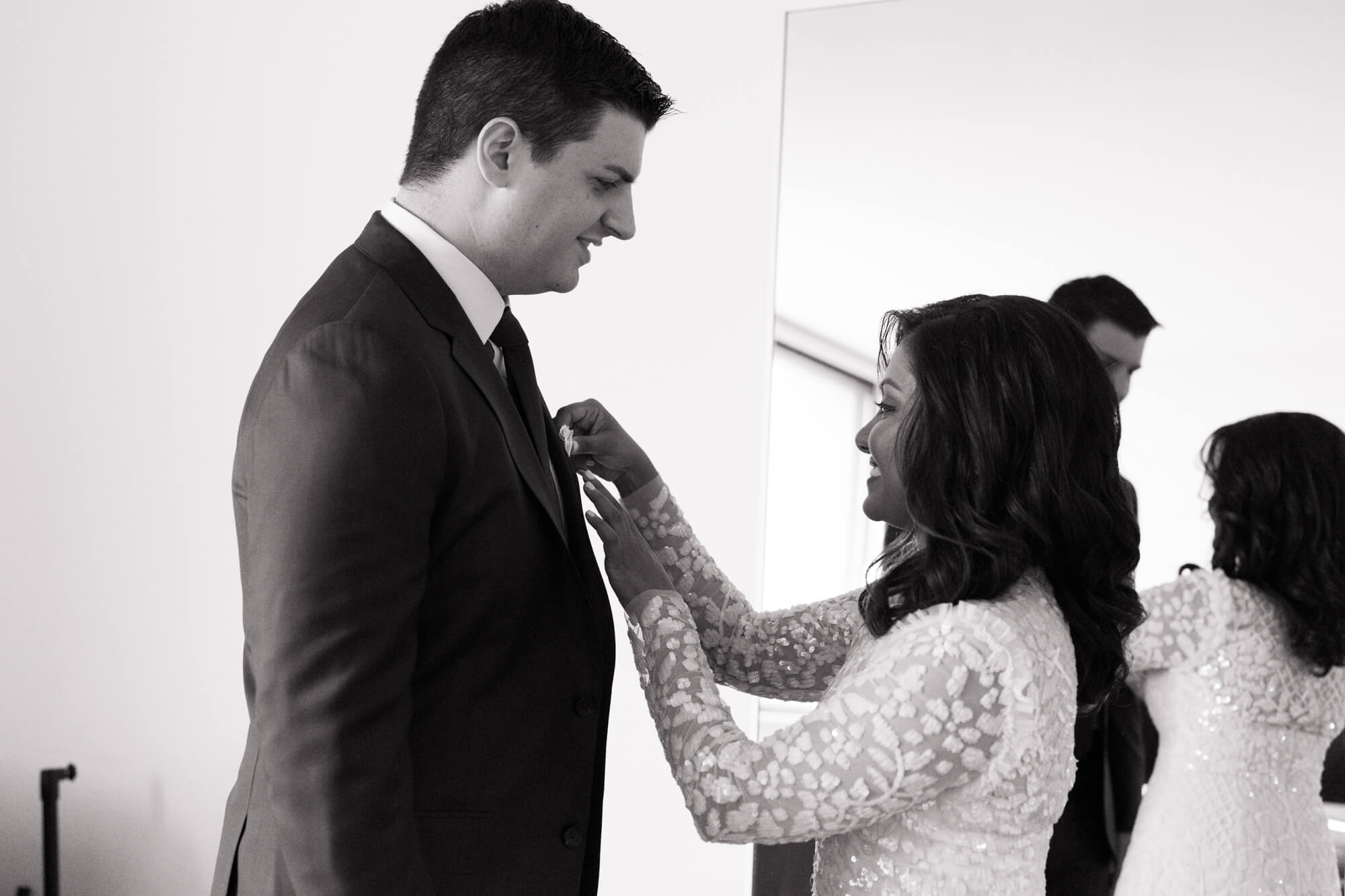 An Urban Micro-Wedding in a Chicago Oasis | shantiknight.com